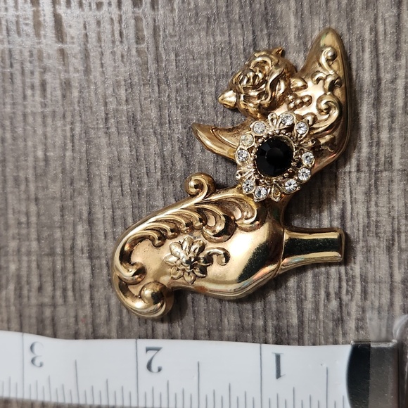 Vintage | Jewelry | Vintage Goldtone High Heel Magnet | Poshmark